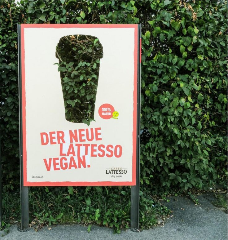 Minimalis vs Maximalis Posters: Gaya desain mana yang paling cocok ...